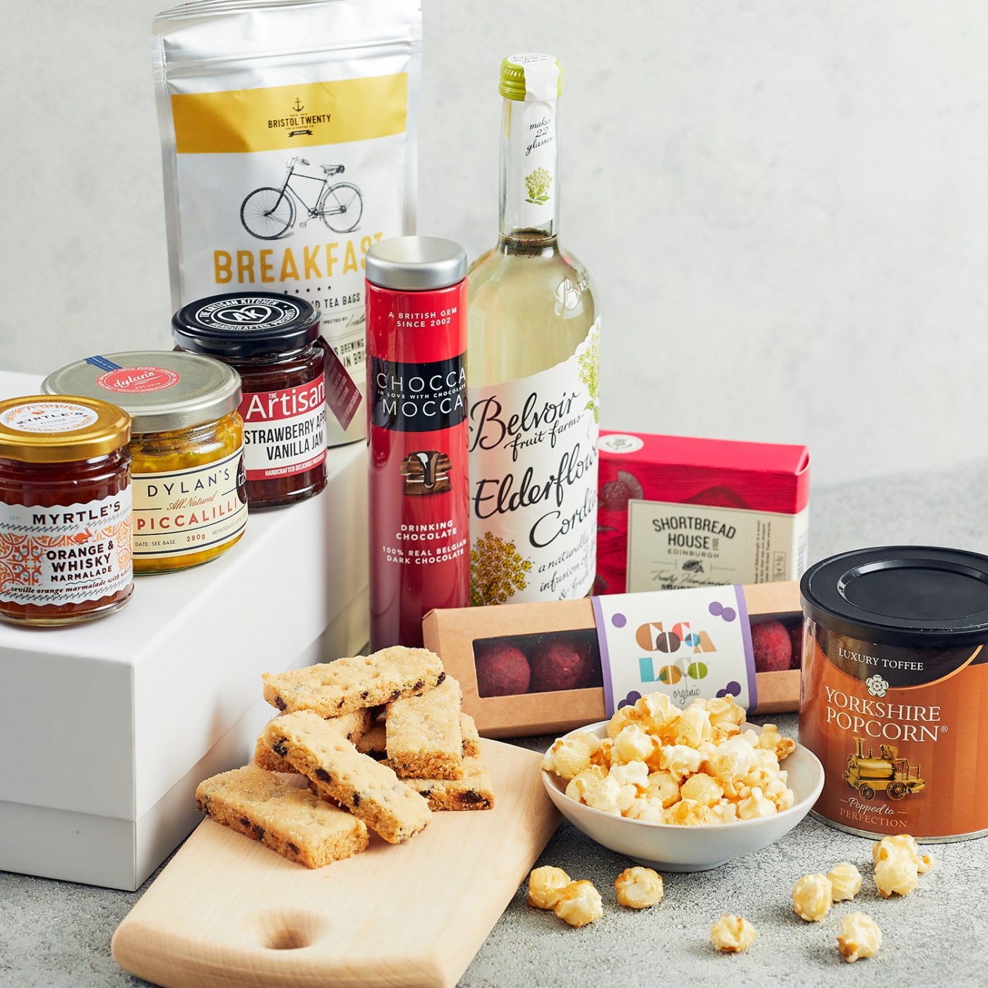 Quintessential English Hamper | Green & Wylde